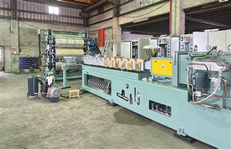 Cim 我們是您值得信賴的塑料押出機專家 Cim提供创新的塑料挤出解决方案，使工作流程更加高效，实现最大商业优势。立即联系我们！