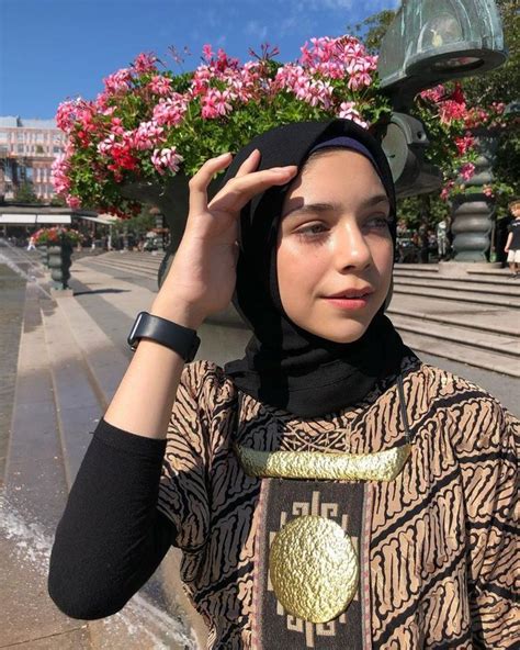 Growing Up Peek 10 Portraits Of Isabel Putri Ayu Azhari Who Is