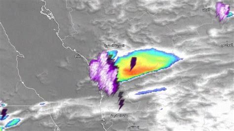 Saudi Arabia Update 1100 Pm Cumulus Rain Clouds Are Now Affecting