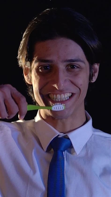 ‎تئاتر آنلاین Theateronline‎ ‎ کمال تبریزی یکی از اعضاء هیات داوری چهل و سومین جشنواره