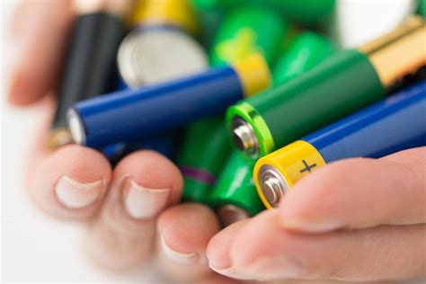 Alkaline Battery Vs Lithium Battery Which Is Better Energy Theory