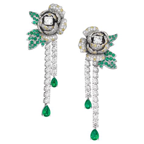 Boucheron Emerald Diamond Drop Earrings In 18k Gold As New With Box