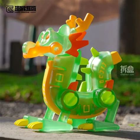 潮ONE 電氣 新生系列第二款 甲辰青龍限量 潮玩機甲手辦 宅中地