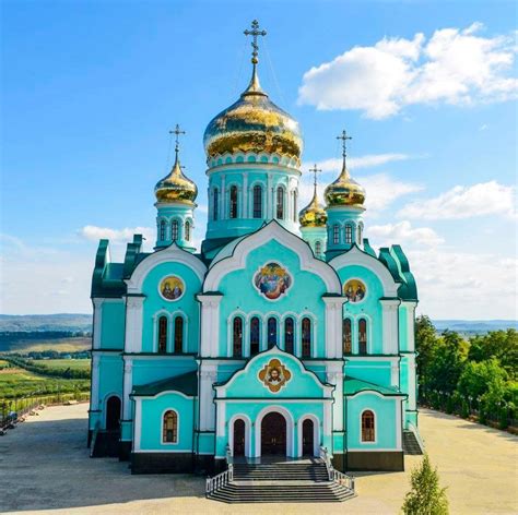 Банченский Монастырь