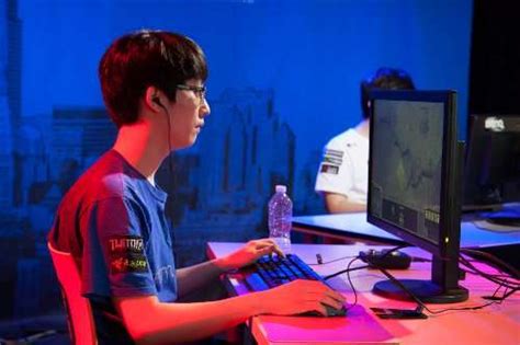 Yun Taeja Young Seo Replaces Kim Hack Young Il In Wcs 2014 Na