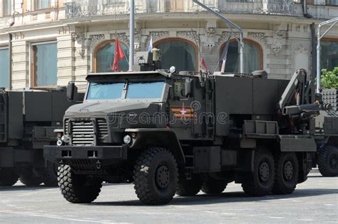Sistema Di Lanciafiamme Pesante Di Tos2 Tosochka Su Telaio A Ruote