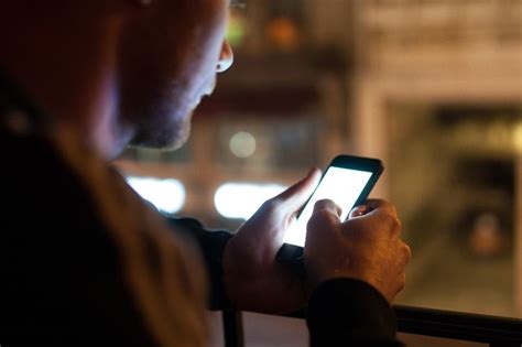 21 Weird Narcissist Texting Habits And How To Deal With Them Trn
