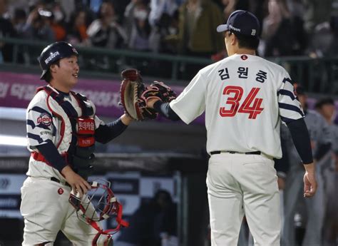 Fa 성공 예감 롯데 김원중 6시즌 연속 두 자릿수 세이브 목전