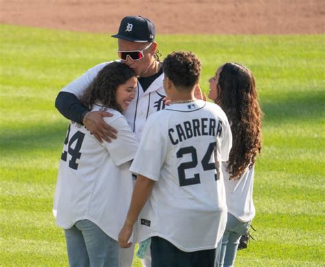 Detroit Tigers Icon Miguel Cabrera Finishes 21 Year Mlb Career With A