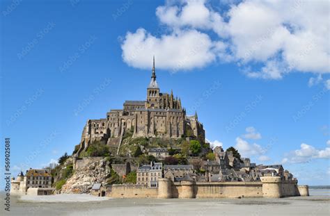 モン・サン・・ミシェル修道院（フランスの世界遺産） фотография Stock Adobe Stock