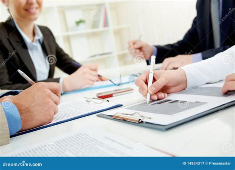 Acuerdo De Firma Imagen De Archivo Imagen De Ocupado