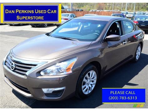 2014 Java Metallic Nissan Altima 25 S 103868930 Car