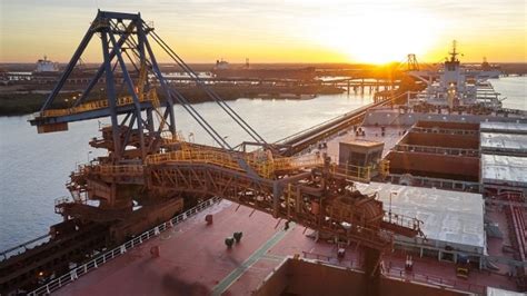 Mining Giant Fortescue Plans To Convert Bulkers To Run On Ammonia