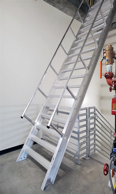 Ship Ladder With Access To Roof Hatch 75 Degrees Upcodes