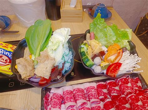 【桃園火鍋推薦】山崎昆布鍋物 藝文店、260元內用20款蔬食、飲料吧和冰淇淋任你吃吃到飽！藝文特區美食首選！ 💕小美很愛嚐💕