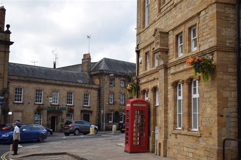 Crewkerne South Somerset Area Information Map Walks And More