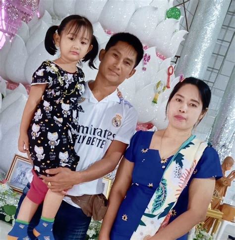 ဘုရား တရား သံဃာ ဘုရား တရား သံဃာ Added A New Photo