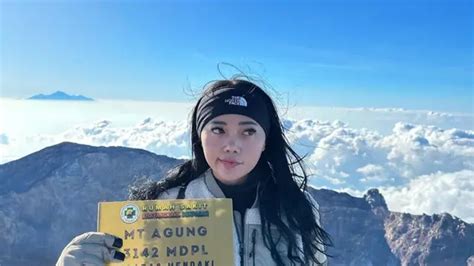 7 Potret Terbaru Wendy Walters Disebut Oplas Hidung Dan Pipi Jadi