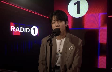 Bts Jung Kook Covers Oasis ‘let There Be Love For Radio 1 Live Lounge