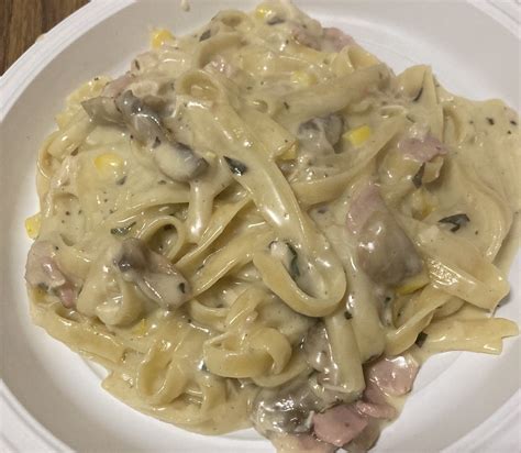 Chicken And Bacon Carbonara Bunch