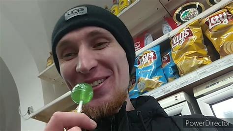 Два бомжа в чешском ресторане Youtube