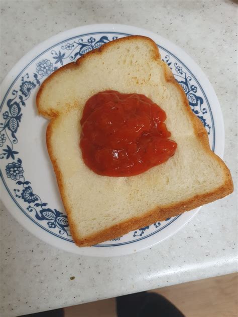 토핑 폭탄 토스트