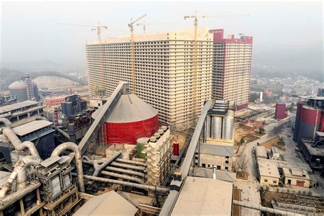 ハイテク養豚最前線 中国のブタは高層ビルで育つ、建設ブームで豚肉価格は乱高下：朝日新聞globe＋