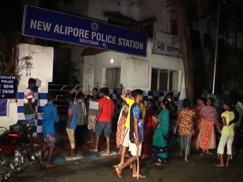 Tmc Inner Clash In New Alipur নিউ আলিপুরে শোভনদেব জুঁই অনুগামীদের