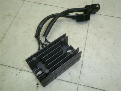 中古バイクパーツ販売専門店アイラブモーターベクスター125 レギュレター Cf42a 1124 電装関連12ヤフオクから中古バイクパーツ