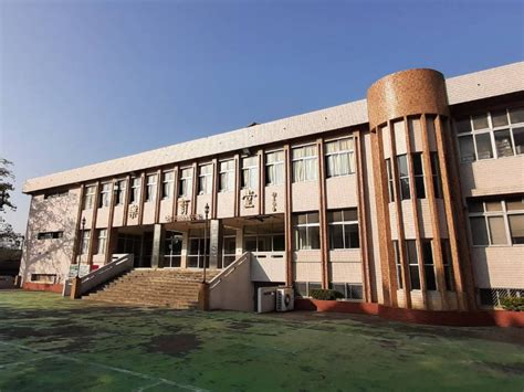 國立嘉義大學入口網 體育室 場地設施
