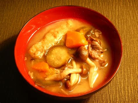 寒い日に牛肉入り野菜味噌汁キノコや人参 By 世界のレシピに挑戦 【クックパッド】 簡単おいしいみんなのレシピが395万品