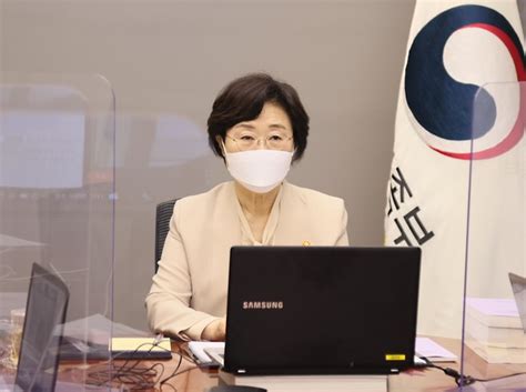 정영애 여가부 장관 “소명 다하기 위해 최선 다할 것”