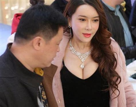 龔玥菲又搞新動作，性感嫵媚，網友，百看不厭 每日頭條