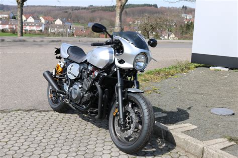 Umgebautes Motorrad Yamaha XJR 1300 Racer Von Motorcorner GmbH 1000PS At
