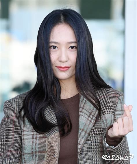 크리스탈 시크美 정수정 은은한 미소 머금은 가을 무드[엑s Hd화보] 아이돌24시 네이트 연예