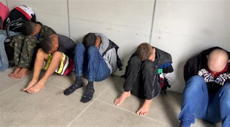 Seis Homens São Presos Suspeitos De Assalto A Cooperativa De Crédito