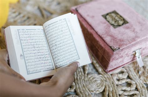 Menelaah Pengertian Hukum Bacaan Dan Contoh Idgham Bighunnah Varia