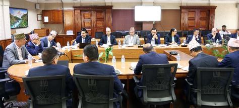 अर्थ मन्त्रालय व्यावसायिक र औद्योगिक वातवारण सिर्जनामा केन्द्रित हुन्छ