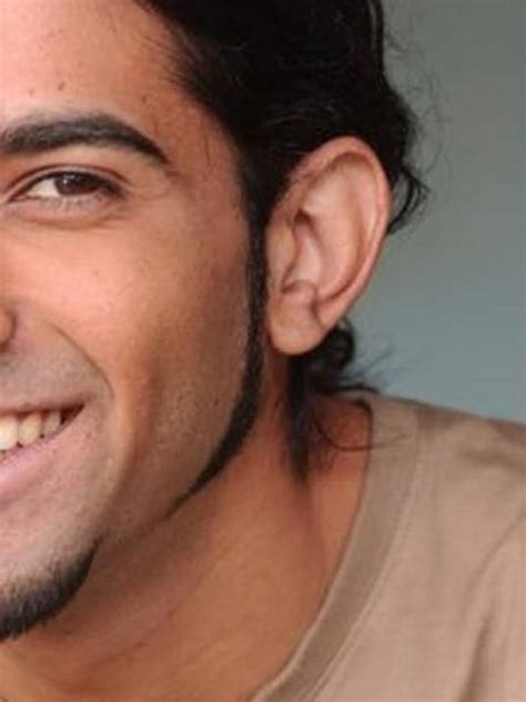 Nima Azizi百度百科