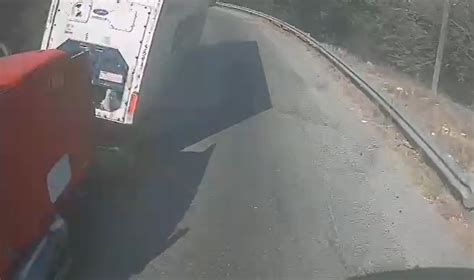 Video Así Fue El Momento En Que Tráiler Choca Contra Bus En El Km 97