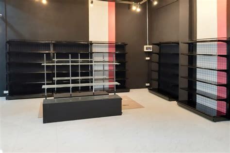 7 30 ชั้นวางสินค้าสีดำล้วน 6 ชั้น Bigbest