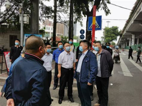 区城市管理和综合执法局：荔湾区常务副区长李锋带队现场查看西塱地铁口电动车停放情况（组图） 广州市荔湾区人民政府门户网站
