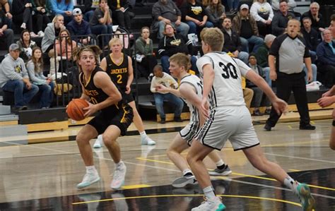 Yellowjackets Fall To Rebels At Home Perham Focus News Weather