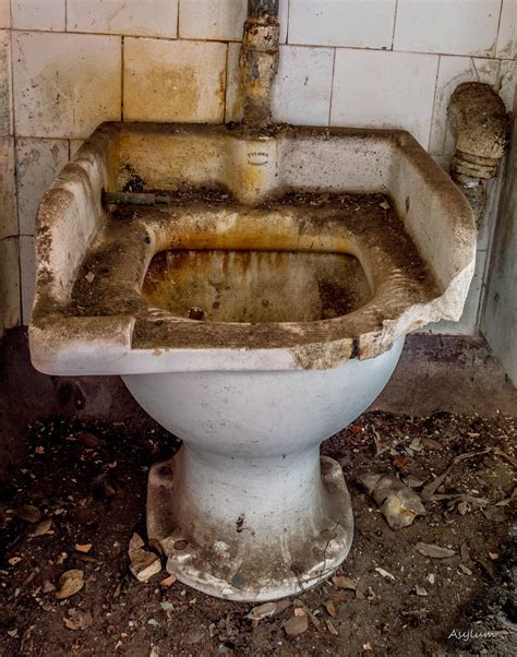 Brisbane Urbex Abandoned Mental Hospital And Asylum With No Floorboards