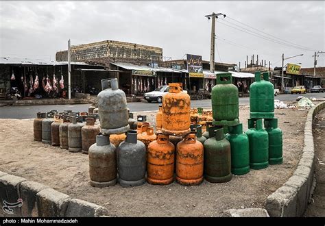 گزارش صف های طولانی کپسول گاز در زاهدان پس از سال ها شکسته شد فیلم