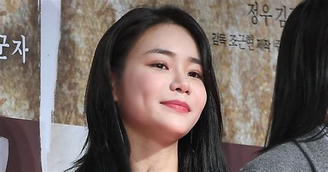 포토엔hd Aoa 유나 움푹 파인 보조개 미모~