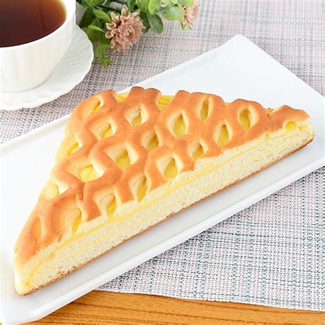 【高評価】ファミリーマート ファミマ・ベーカリー ふんわりチーズクリームパンの感想・クチコミ・値段・価格情報【もぐナビ】