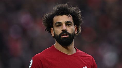 محمد صلاح مفقود وأخر ظهور له ليلة الكريسماس والجمهور يسحب لقب فخر