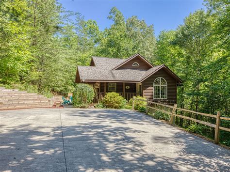2224 Woodcock Trl Sevierville Tn 37876 Zillow
