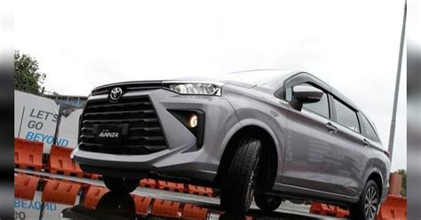 Mau Ganti Mobil Berikut Daftar Harga Terbaru Toyota Tahun Mobil Otosia Com
